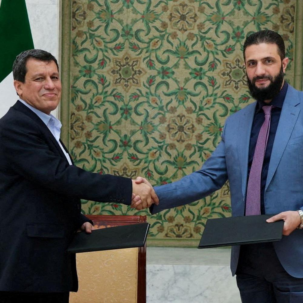 Kurden einigen sich mit Damaskus : Syriens Interimspräsident und SDF ...