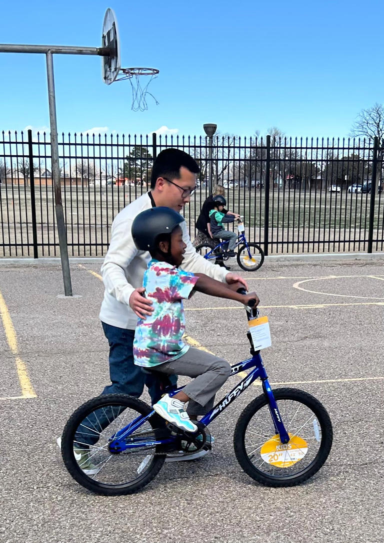 Bicycles built by students bring smiles to Eastridge second-graders