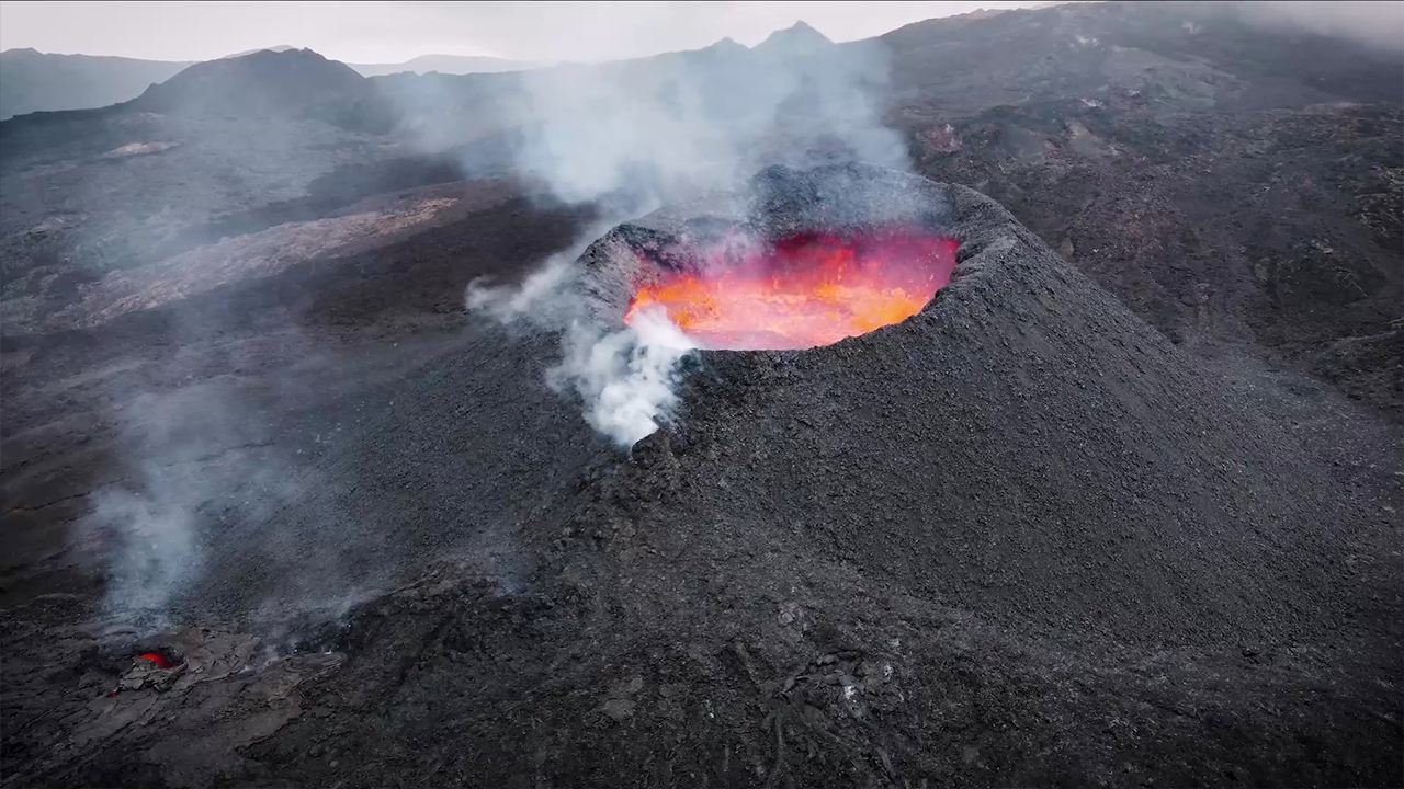 ''Fiery' scenes from eruption of active shield volcano on Réunion island'