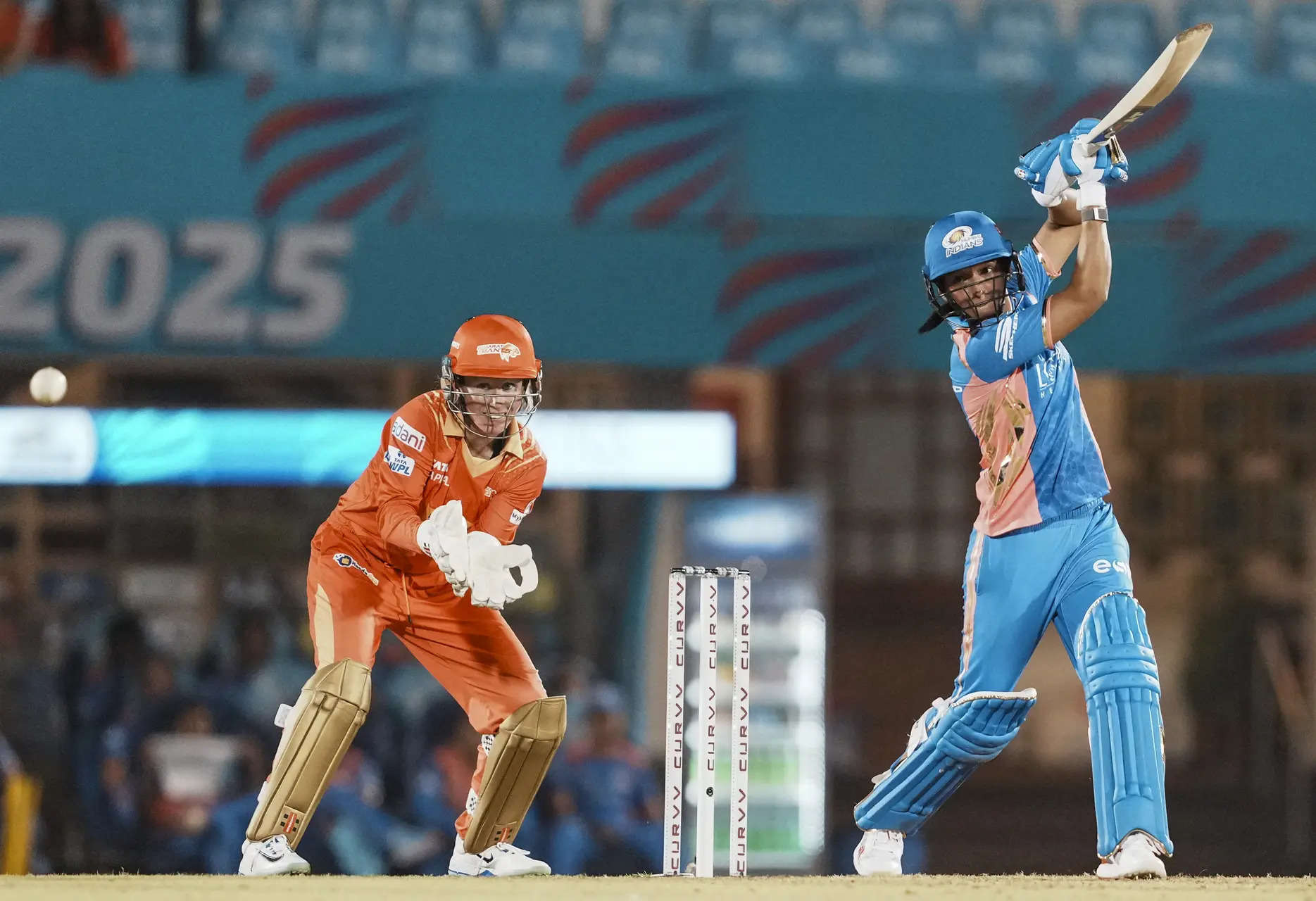 WPL 2025: Harmanpreet Kaur stars as Mumbai Indians beat Gujarat Giants ...