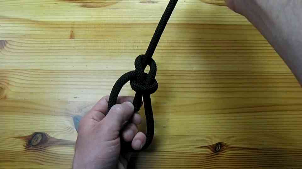 How to Tie the Most Useful Knot in the World (Bowline)