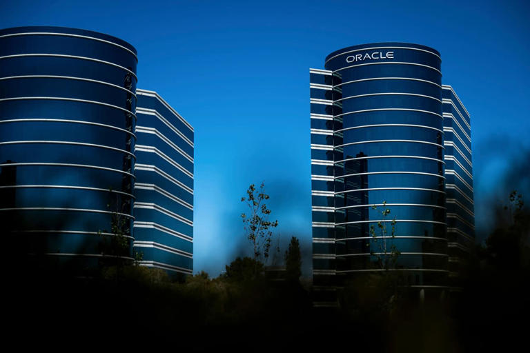Oracle Stock Drops After Earnings Miss. It Is Making Big Cloud Deals.