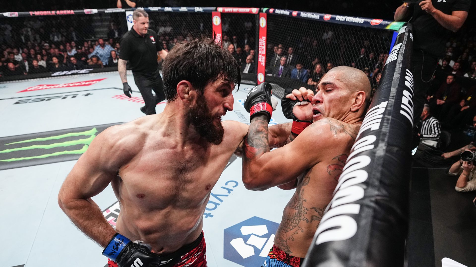 UFC 313 plagued by technical issues on PPV, ESPN issues statement