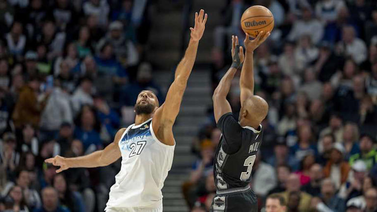 Rudy Gobert fits right back in as Timberwolves are finding their rhythm