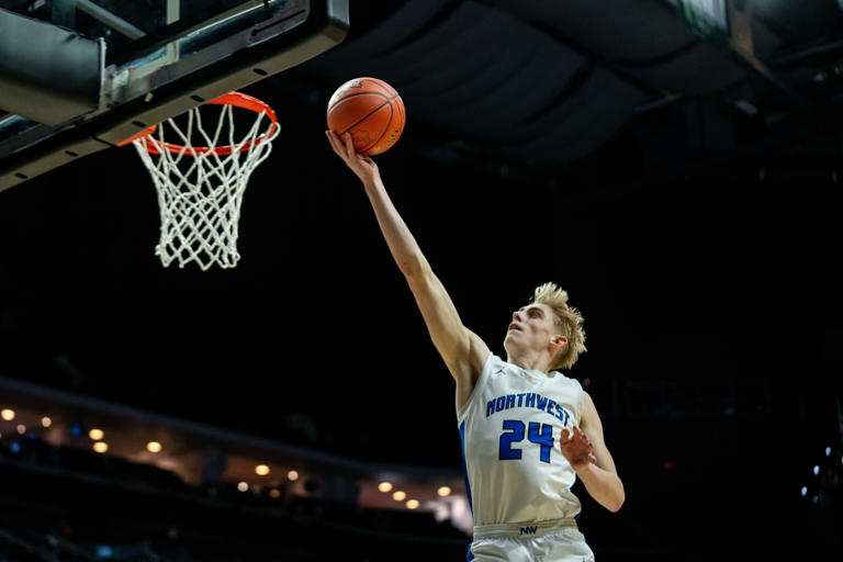 Waukee Northwest boys advance to 4A state semifinals after beating ...