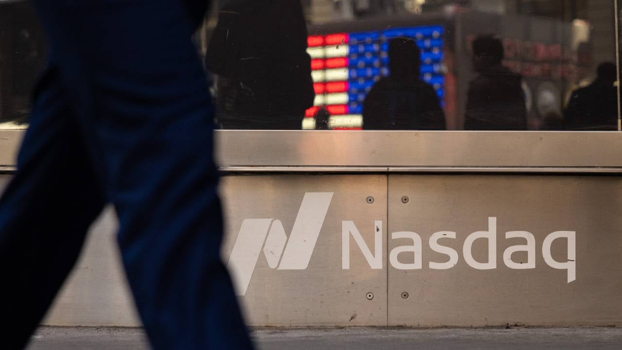 The Nasdaq is in market correction territory: 3 things investors should ...