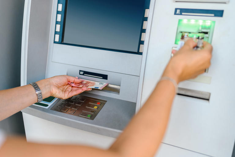 Hay un botón en el cajero automático que puede protegerlo de fraudes ...