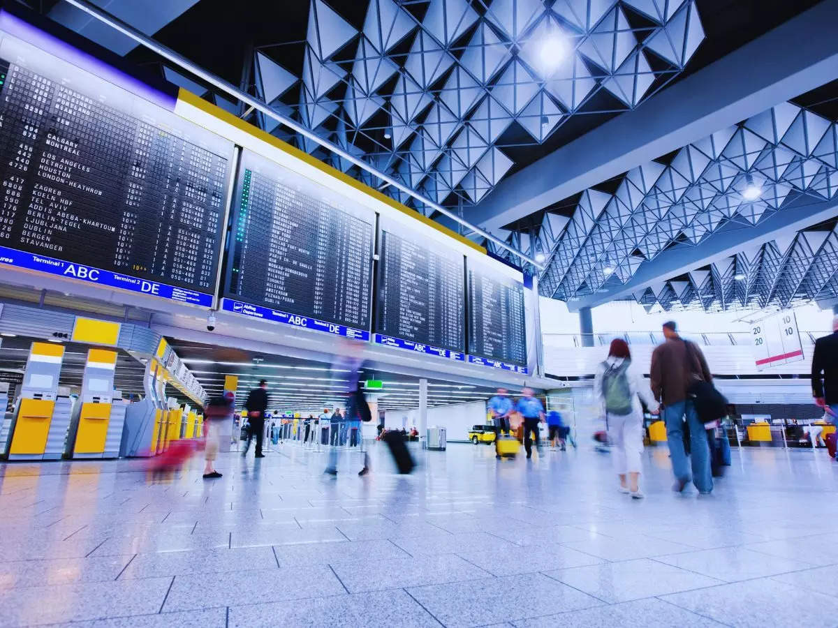 Mass flight cancellations hit Germany: 3400 flights cancelled as ...