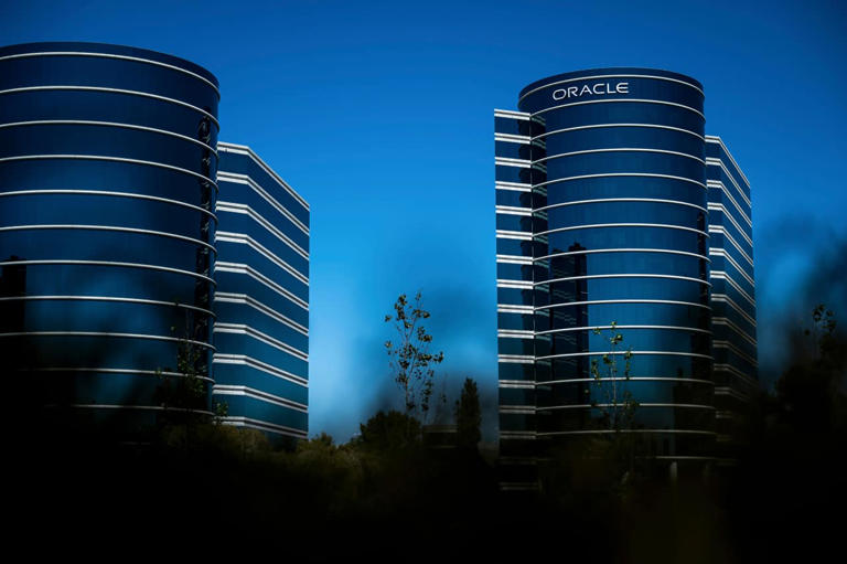Oracle Stock Drops After Earnings Miss. It Is Making Big Cloud Deals.
