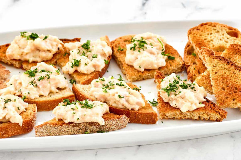 Creamed Tuna on Toast
