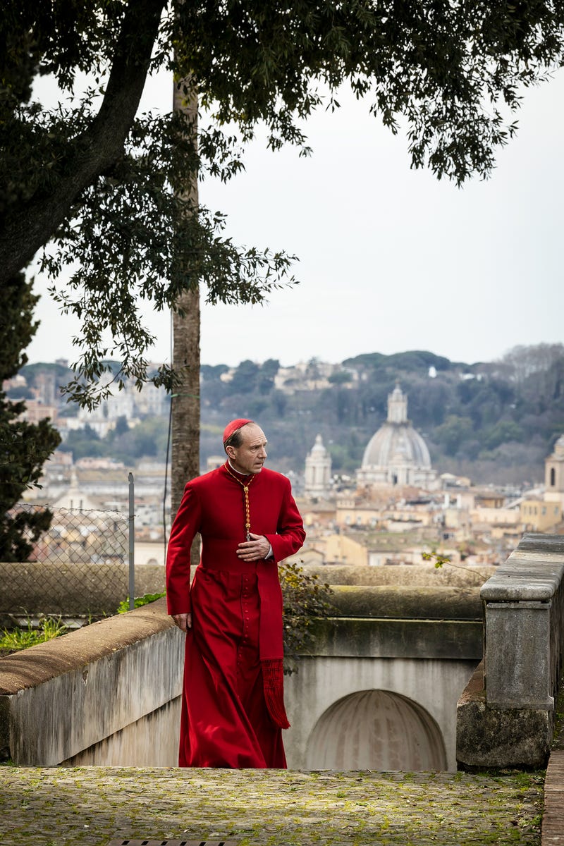 Dónde ver 'Cónclave', thriller ambientado en el Vaticano tras la muerte ...