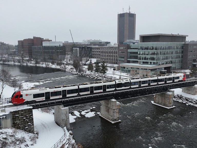 OC Transpo Trillium Line service expands to run 7 days a week