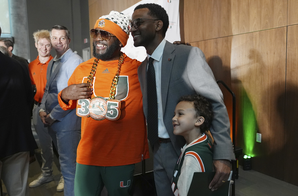 Jai Lucas says he's ready to lead Miami basketball, and his predecessor ...