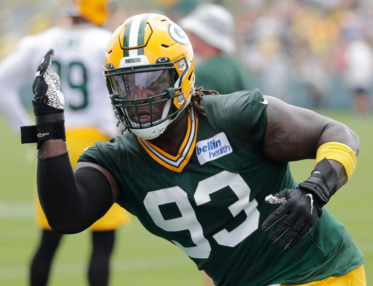 Bengals agree to terms with free agent TJ Slaton: What fans need to know