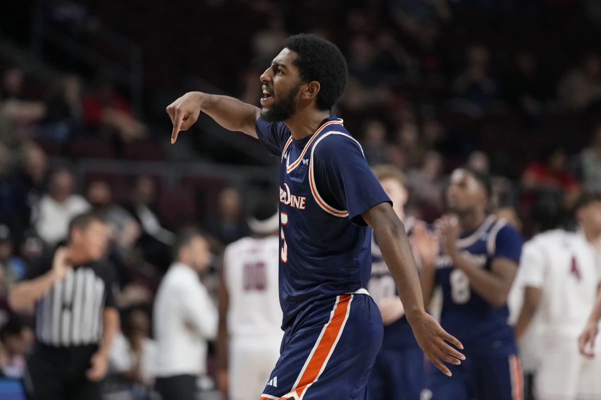 Historic Run Continues for WCC Team in Conference Tournament Semifinals