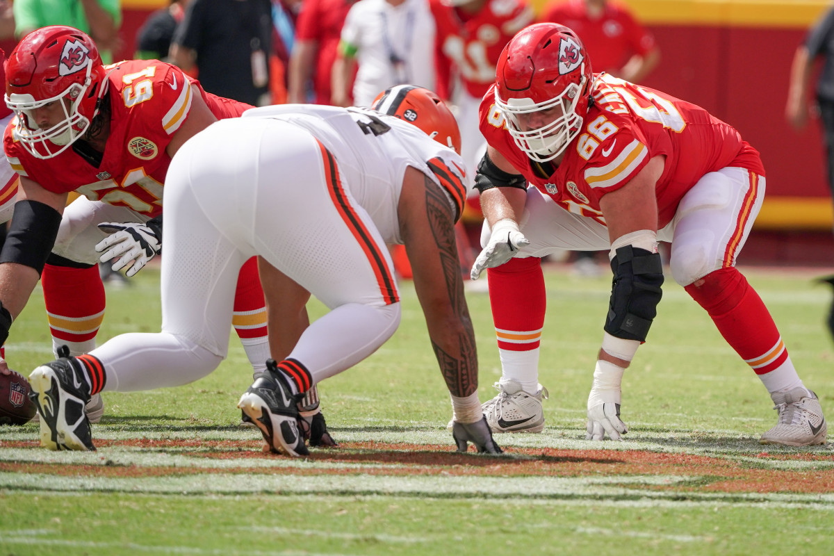 Chiefs' left tackle decision in 2025 NFL free agency might lead to a ...