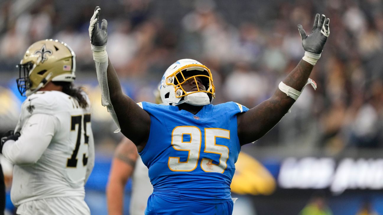 Sources - Poona Ford, Rams agree to 3-year deal, $17M guaranteed