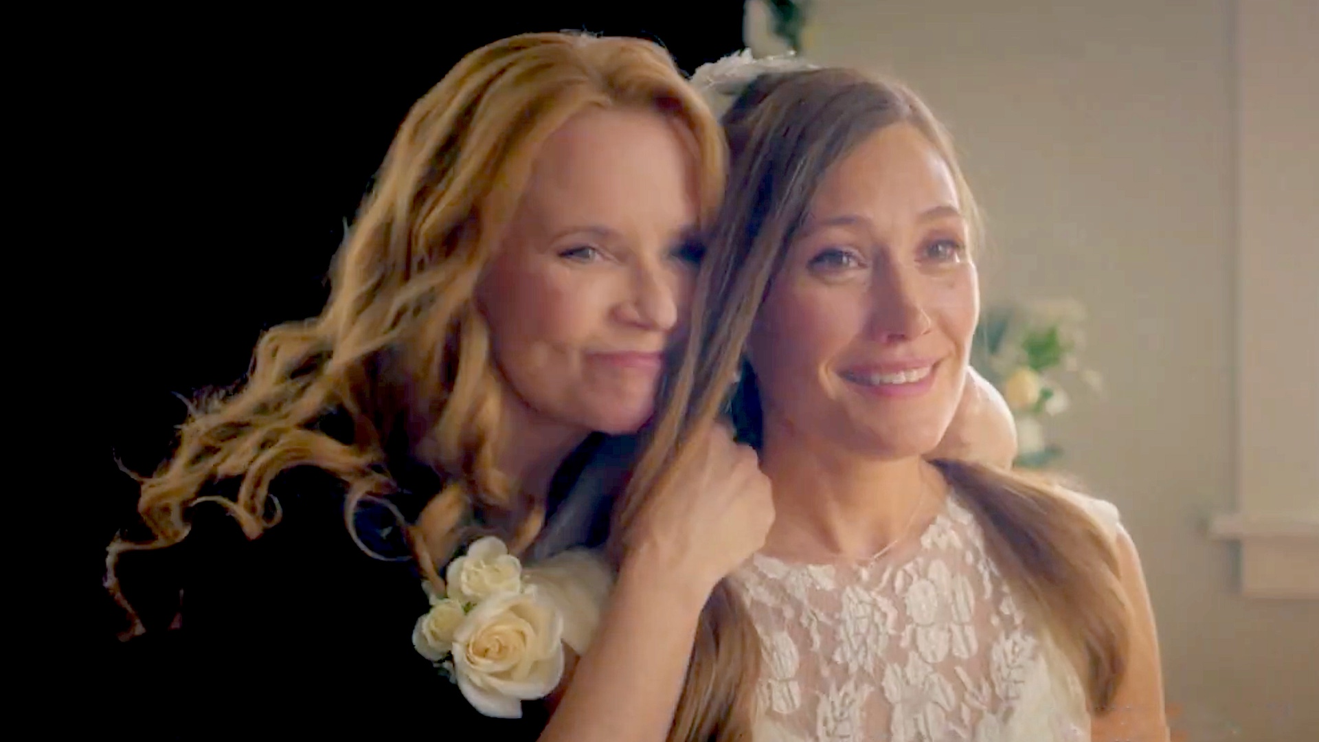 Sneak Peek at Hallmark's The Chicken Sisters Season 1