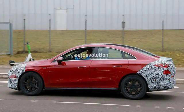 奔驰CLA全球首发，续航750km快充神速，能否撼动特斯拉地位？