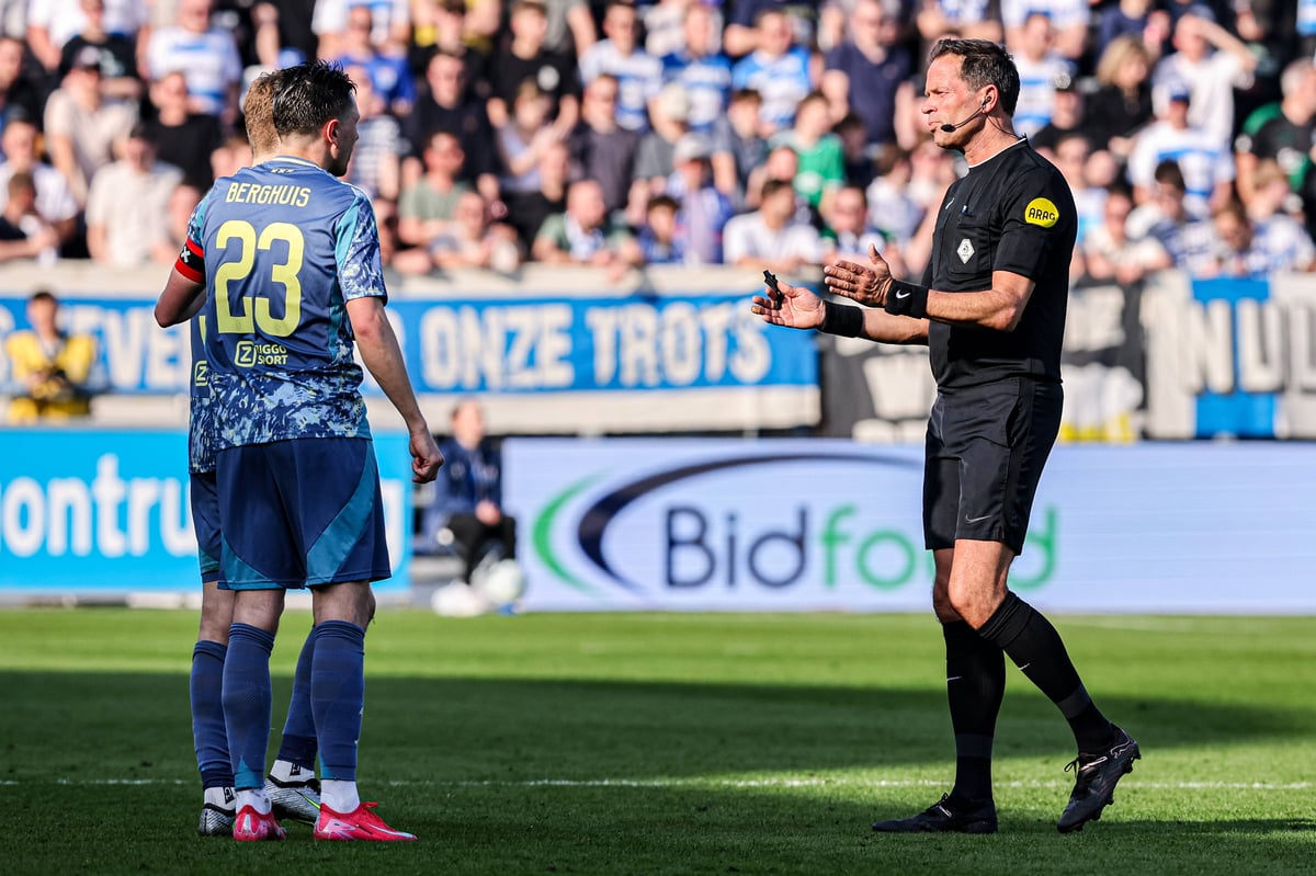 Bas Nijhuis geeft toe: arbiter zag rode kaart bewust door de vingers ...