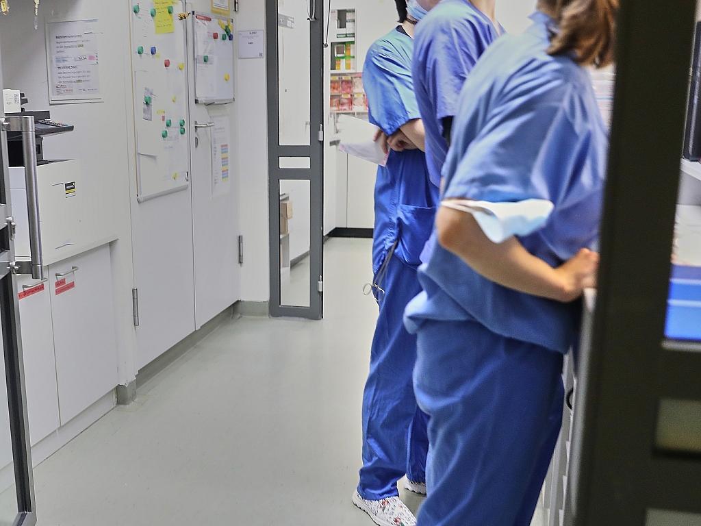 Wirtschaftsweiser Truger nennt Pflege-Plan "Kürzungshammer"
