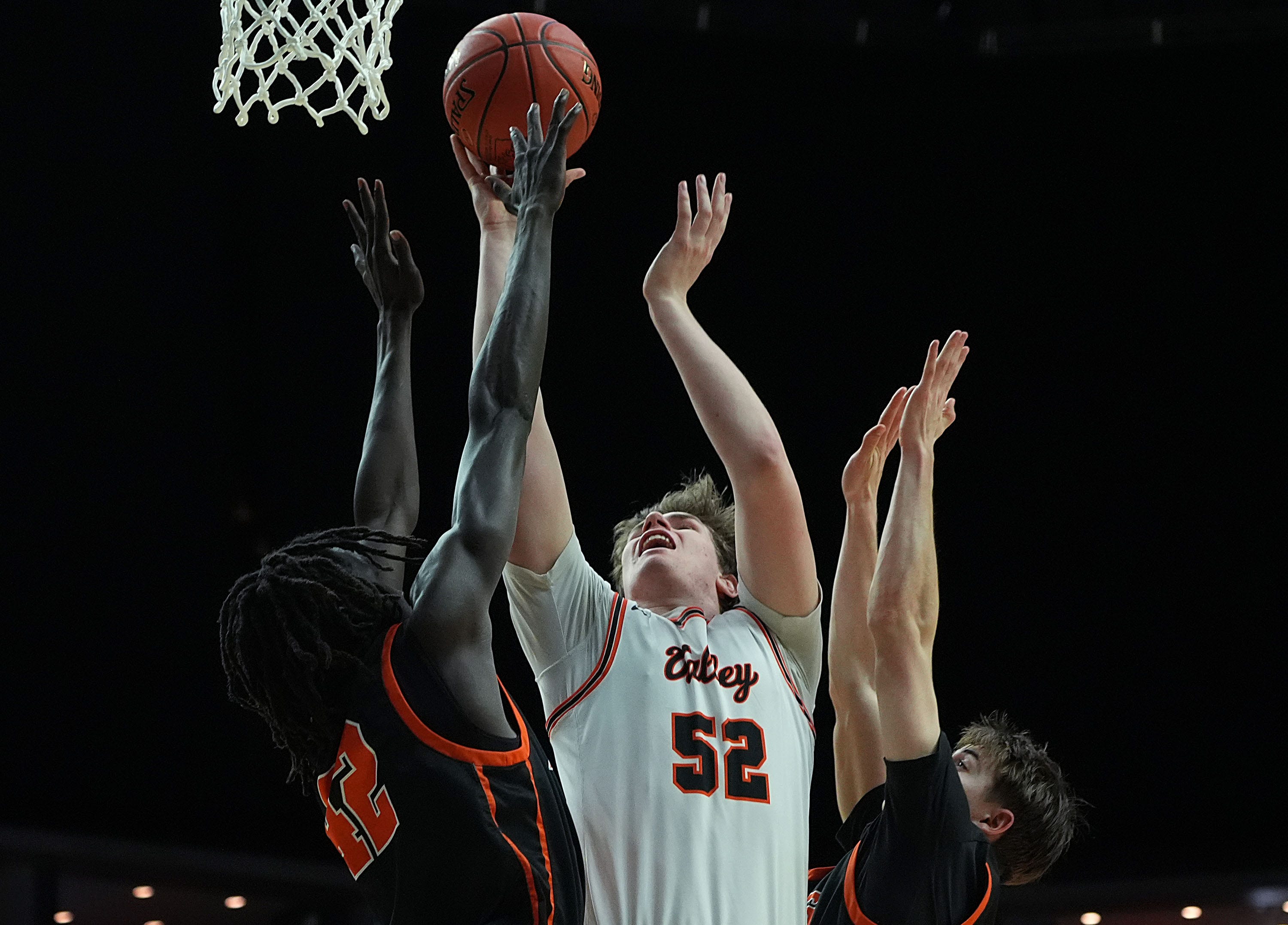 Valley holds off Ames in Iowa Class 4A boys basketball state tournament ...