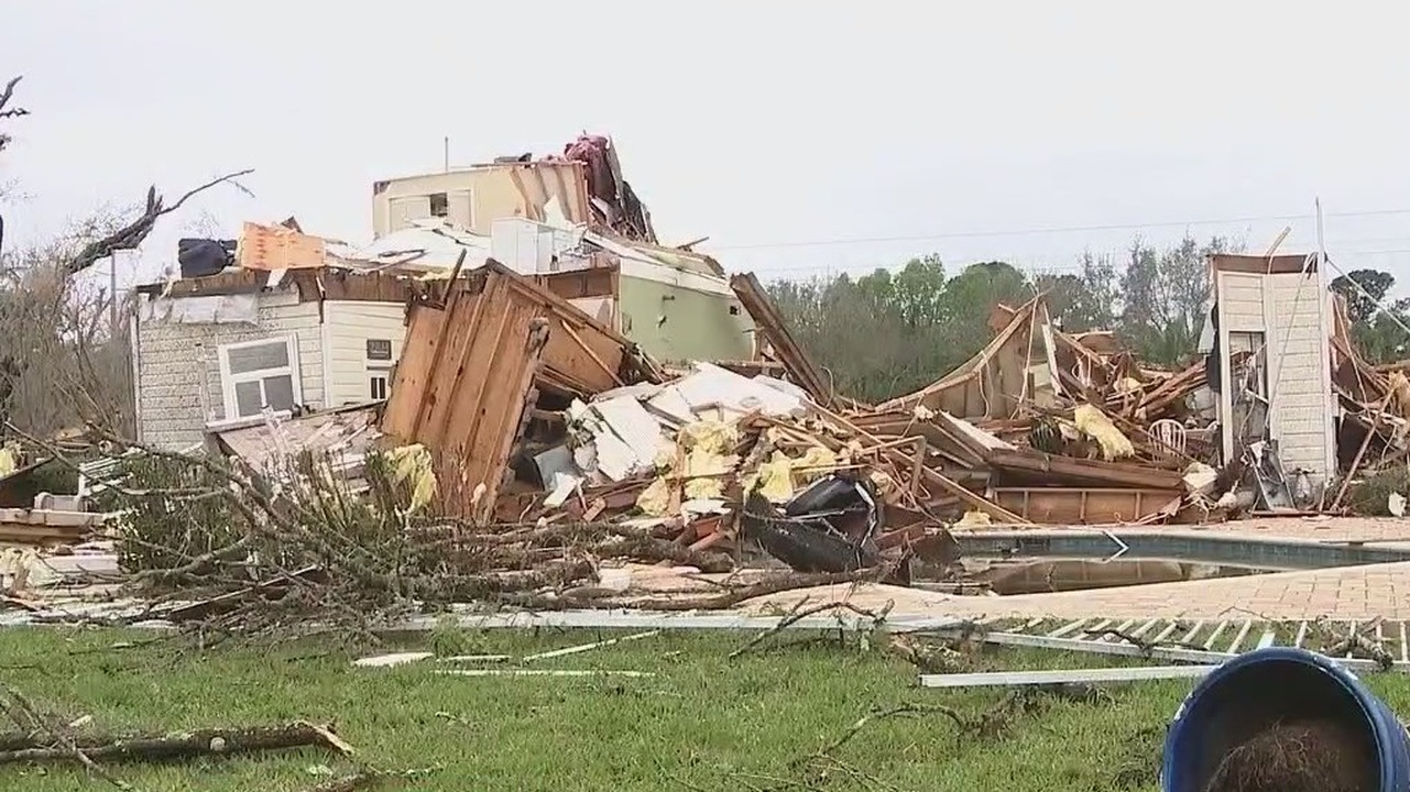 Lake Mary tornado 'sounded like a freight train': Witness