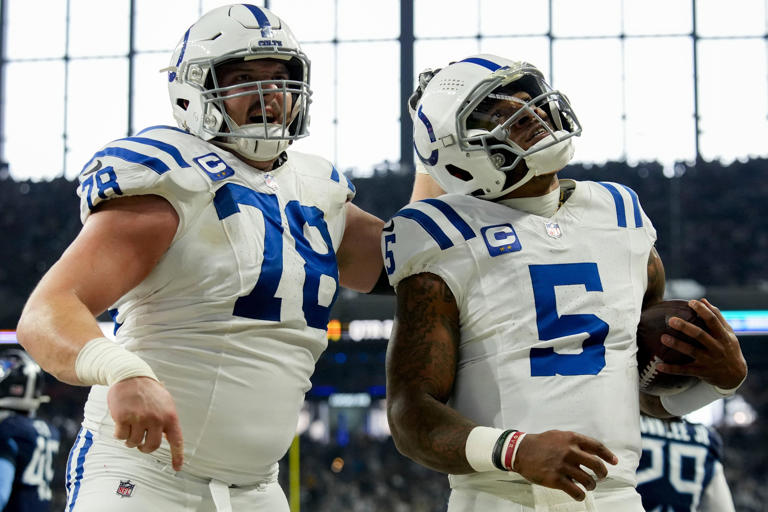 Colts free agent C Ryan Kelly signing with new team