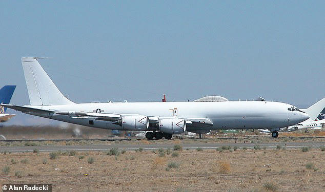 Navys Doomsday Plane Spotted Circling Midwest Nuclear Command Base