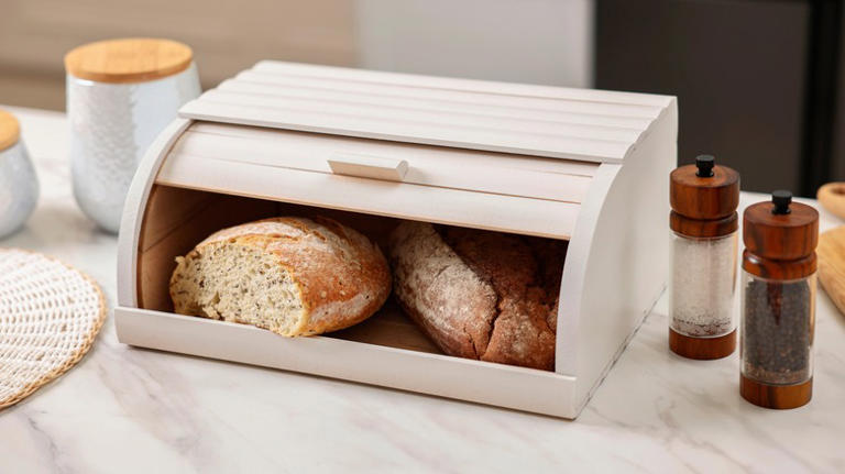 Will Plastic Bags Actually Keep Your Bread Fresh?