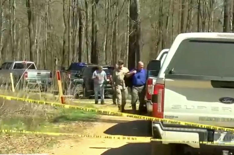 Medical helicopter crash in Mississippi kills pilot and hospital worker ...
