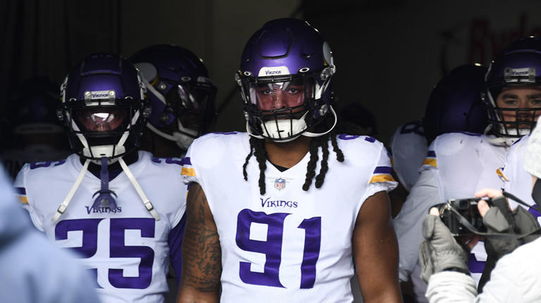 Panthers adding Vikings rusher on $20 million deal