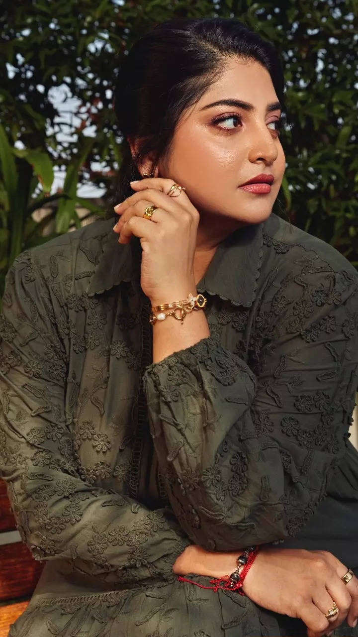 Unmissable! Manjima Mohan’s captivating pictures