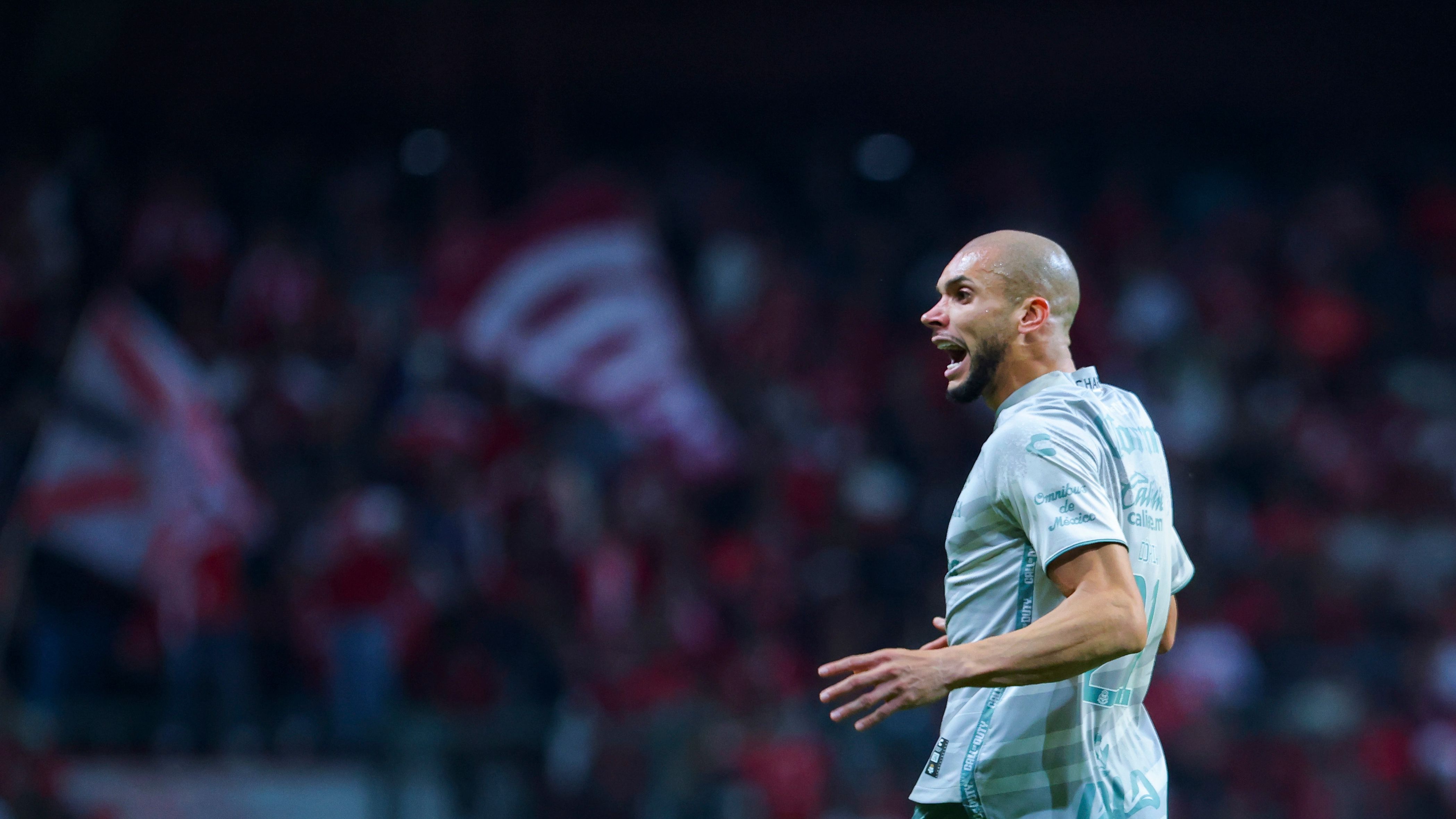 WATCH: Matheus Doria scores an incredible standing scorpion kick goal ...