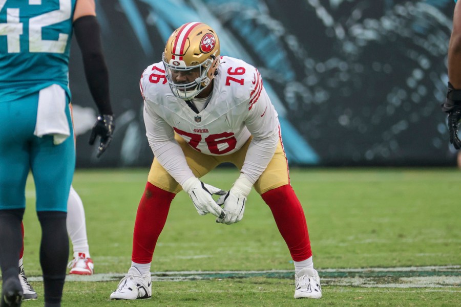 Kansas City Chiefs sign OL Jaylon Moore to 2-year, $30 million deal: report