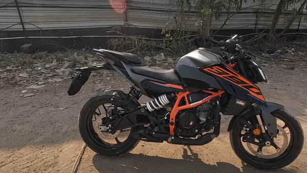 2025 KTM 390 Duke gets cruise control and Gunmetal Grey colour scheme