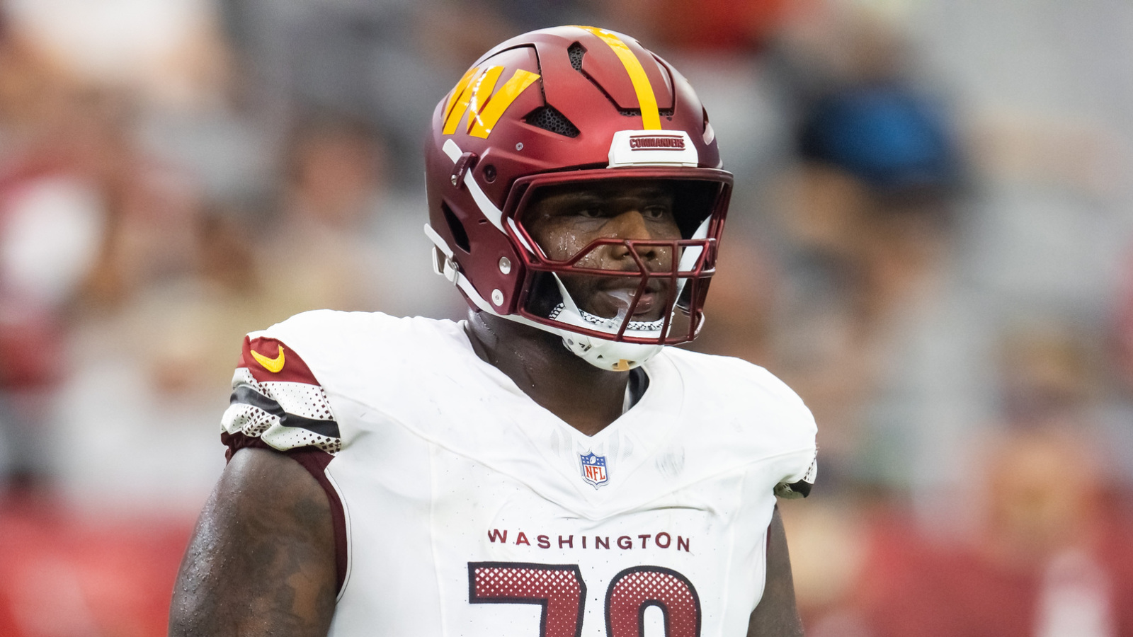 Browns to sign T Cornelius Lucas