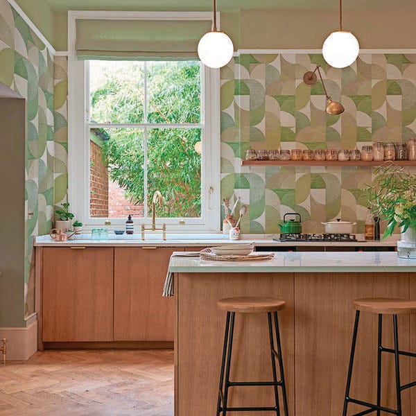 5 top wallpaper designs for any room: Trends that inspire