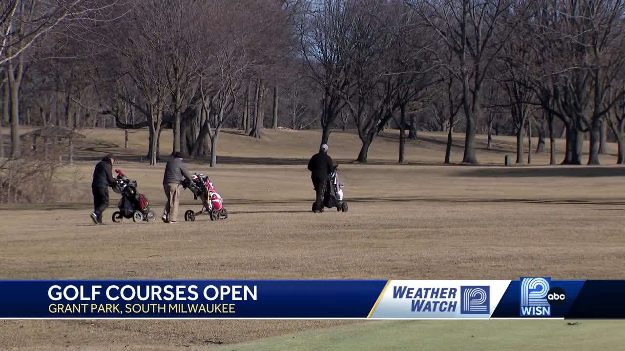 Golfers tee off early as Milwaukee hits 60 degrees for first time in 2025