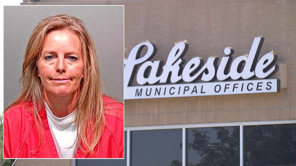 Former Lakeside official pleads guilty to embezzlement in Colorado