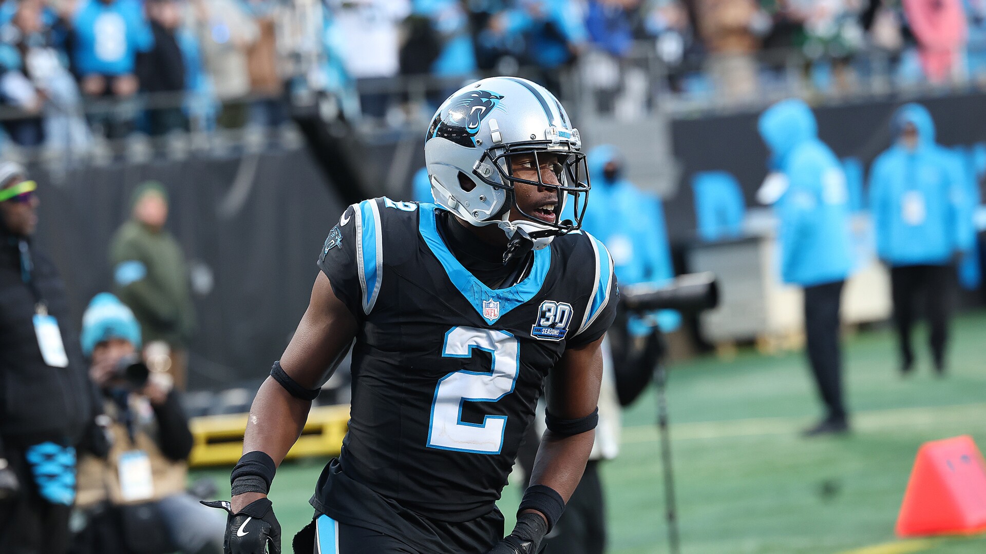 Panthers to re-sign CB Mike Jackson