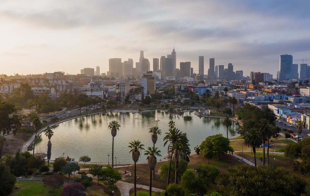 Man found dead in MacArthur Park lake