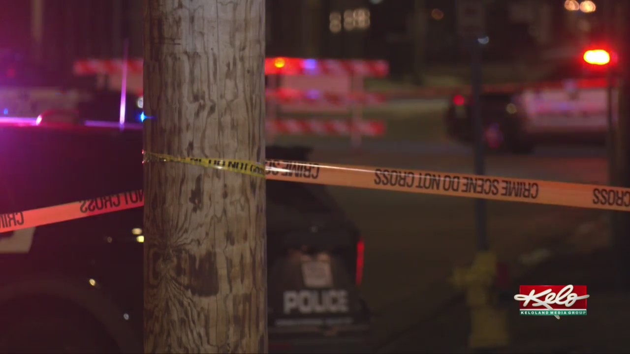 24-year-old dies of injury from fight in Sioux Falls homicide.