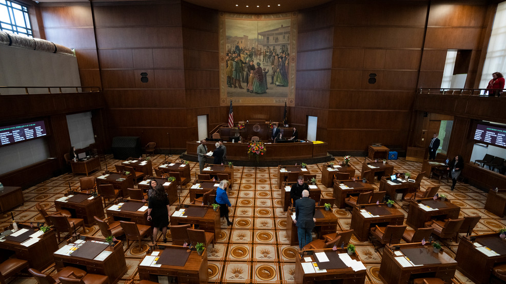 Oregon Senate passes bill to raise minimum marriage age to 18