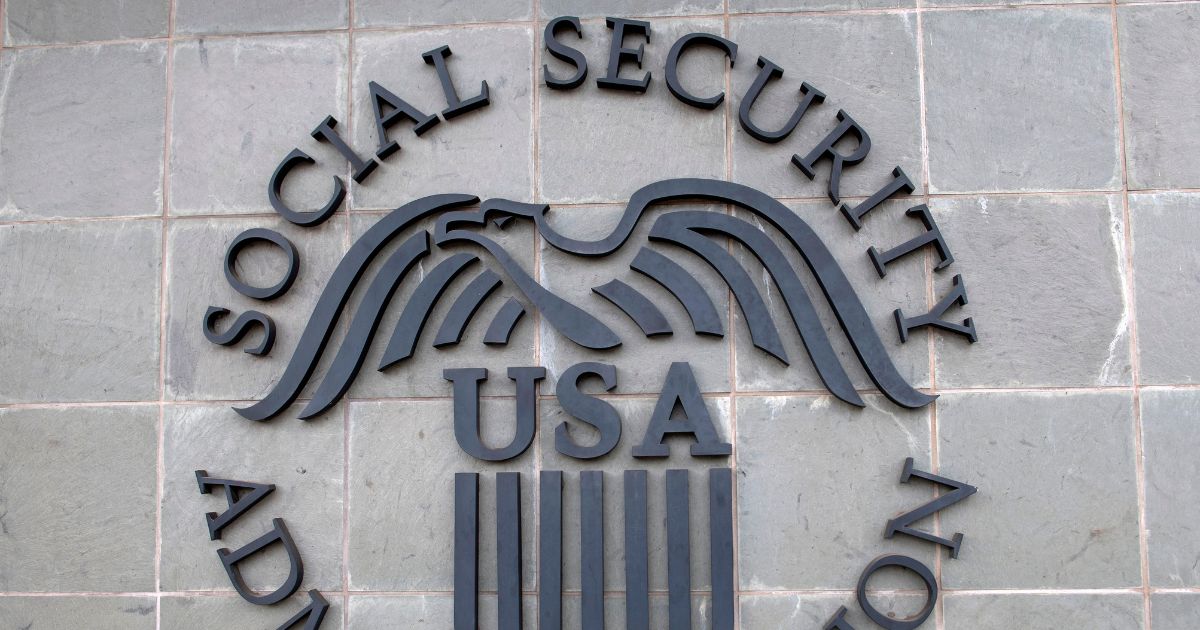 Fraud: Feds So Careless They Gave $312 Million to 5,600 Kids, SSNs Didn ...