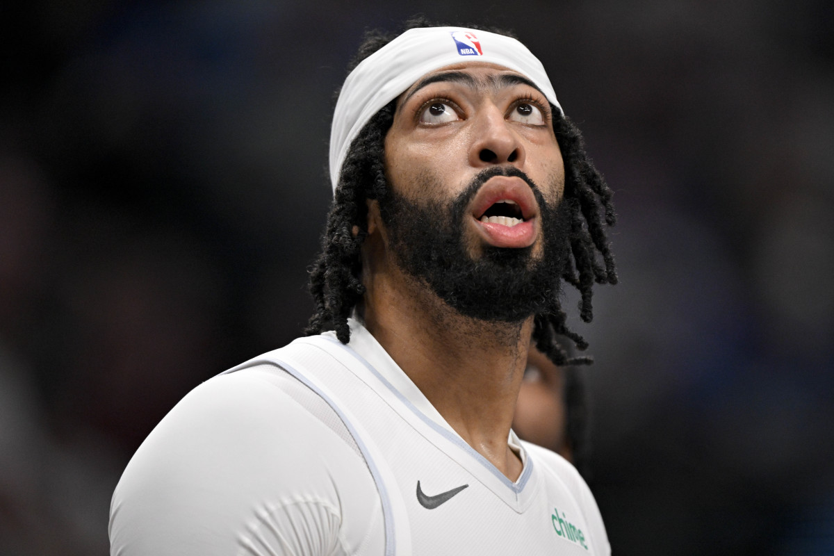 Anthony Davis Makes NBA History in 4th Mavericks Game