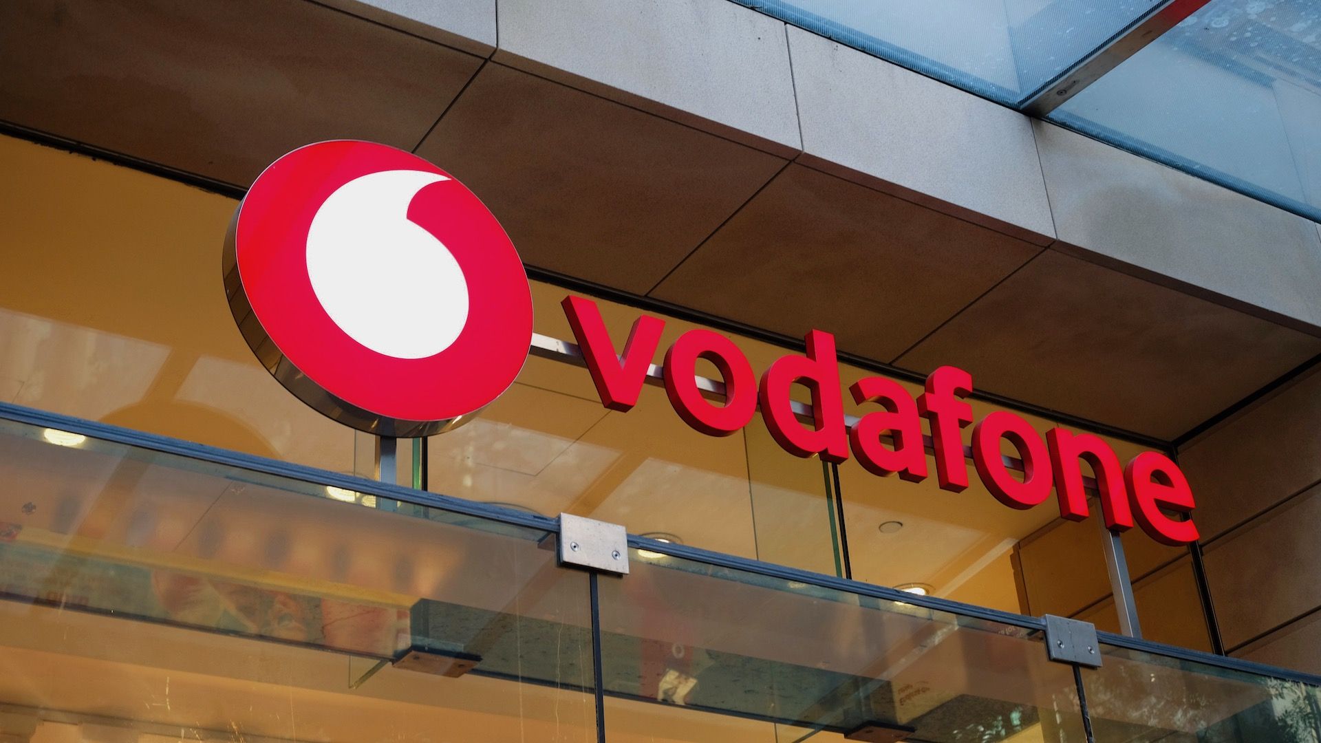 Vodafone employees could lose bonuses if they’re not in office 8 days ...