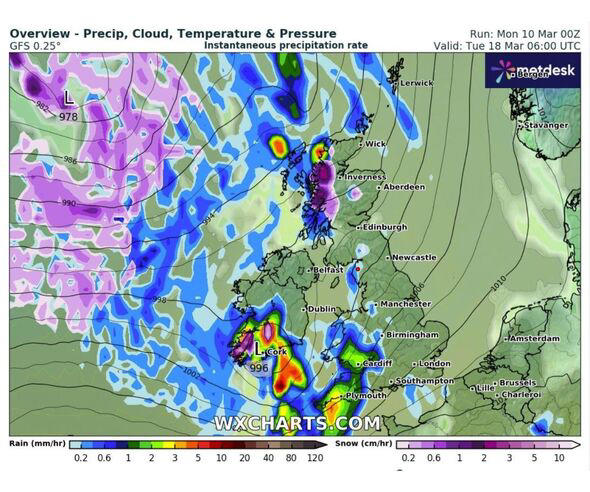 New weather maps turn red as UK blasted by huge storm with snow, rain ...