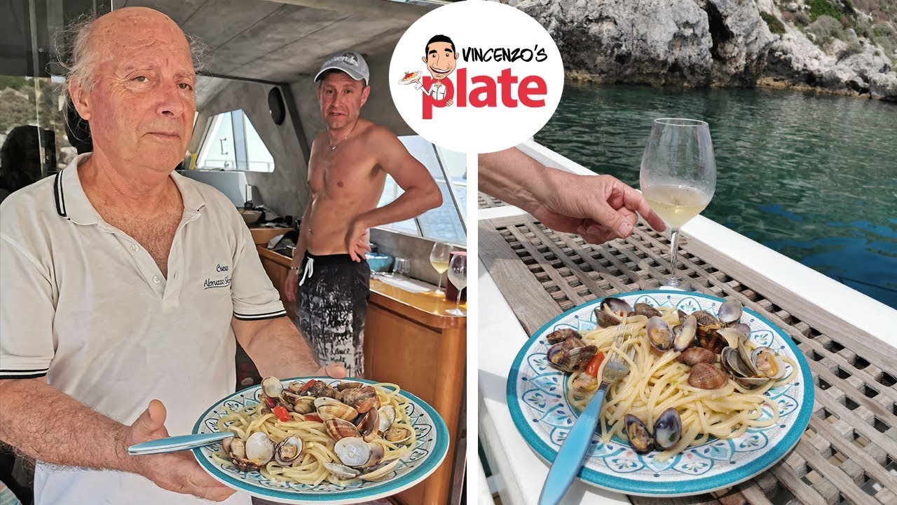 ABRUZZO ITALY - SPAGHETTI VONGOLE in Isole Tremiti Puglia