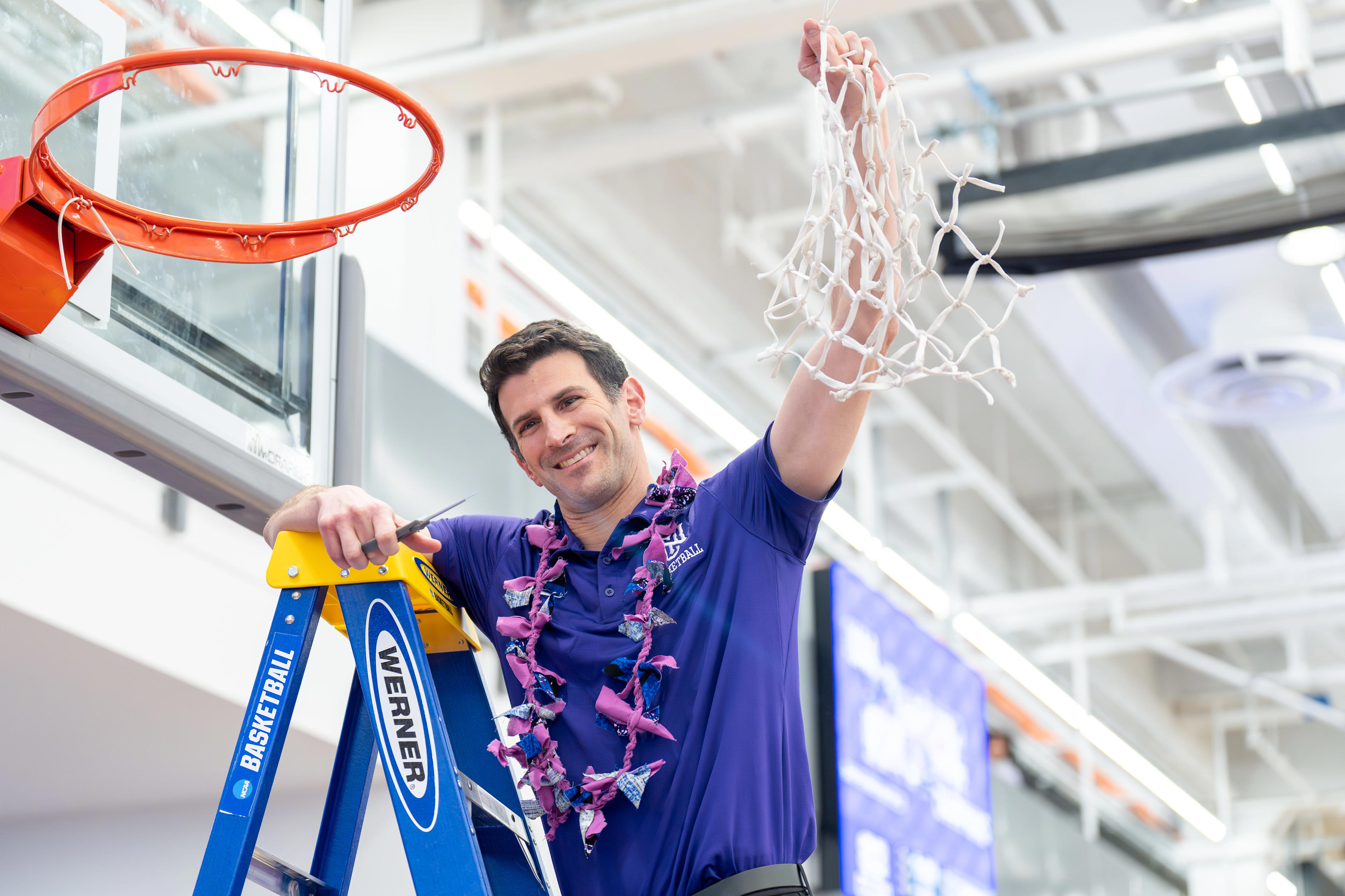 Holmdel's Dave Klatsky has NYU basketball in the D-3 national title hunt